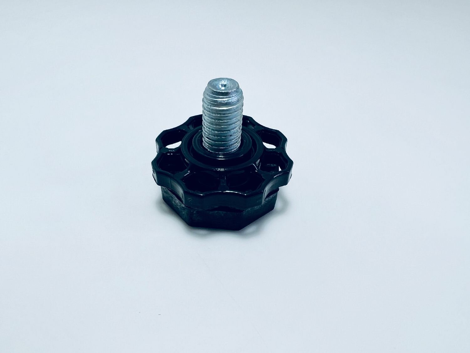 Ножка для стиральной машины Indesit 2912700100