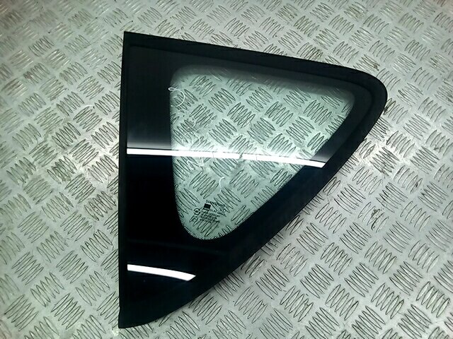 Стекло кузовное заднее левое SsangYong Rexton 1 (Y200) 7921008012 арт. 424687