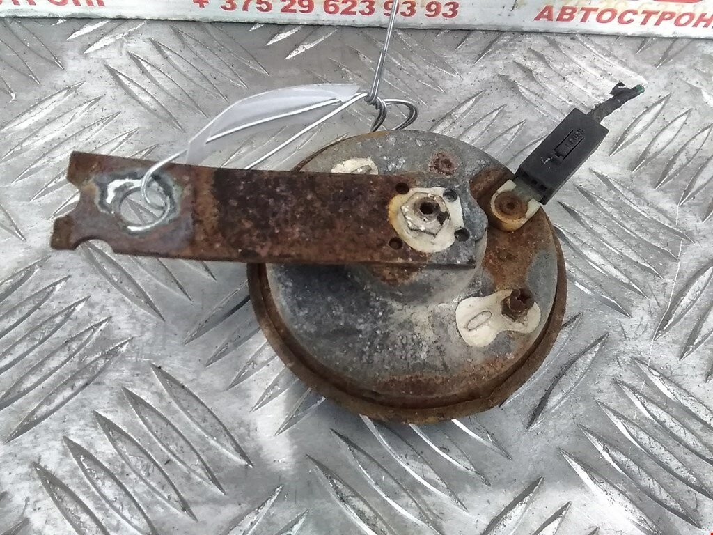 Гудок (сигнал клаксон) Mitsubishi Pajero Sport 1 MR482426 арт. 657211