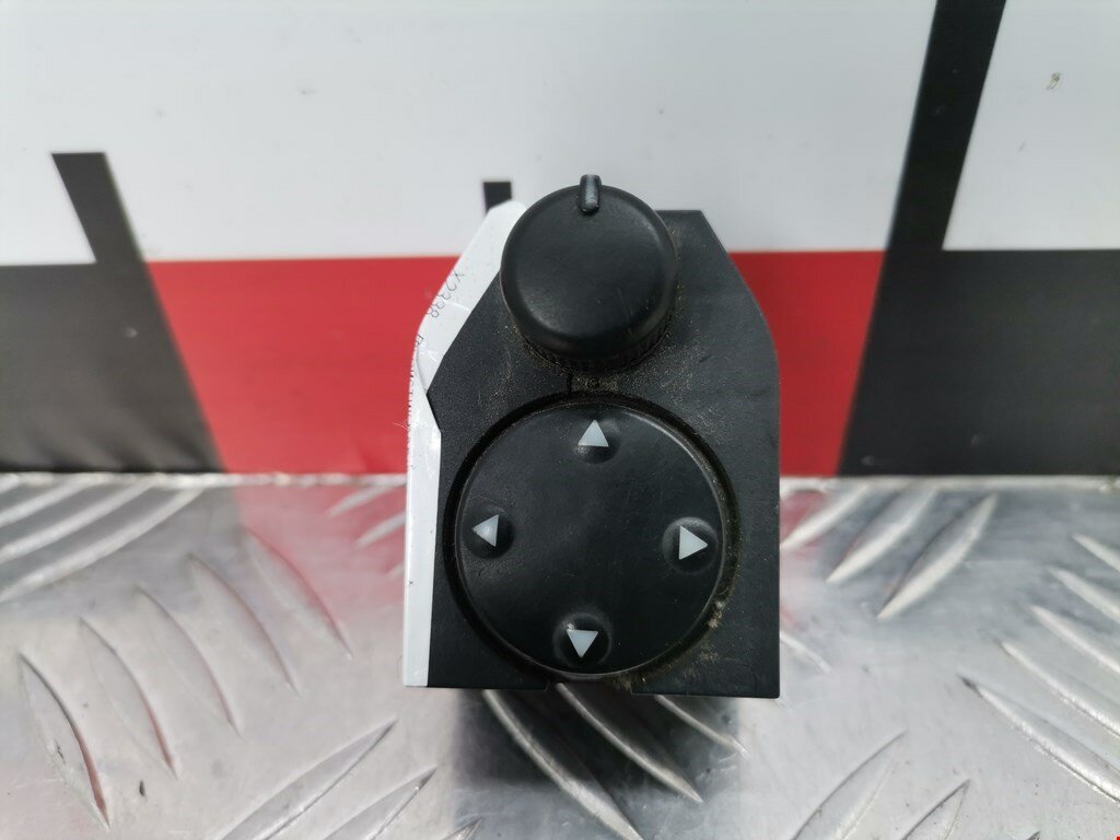 Джойстик регулировки зеркал Audi A4 B5 4D0959565G арт. 1608319