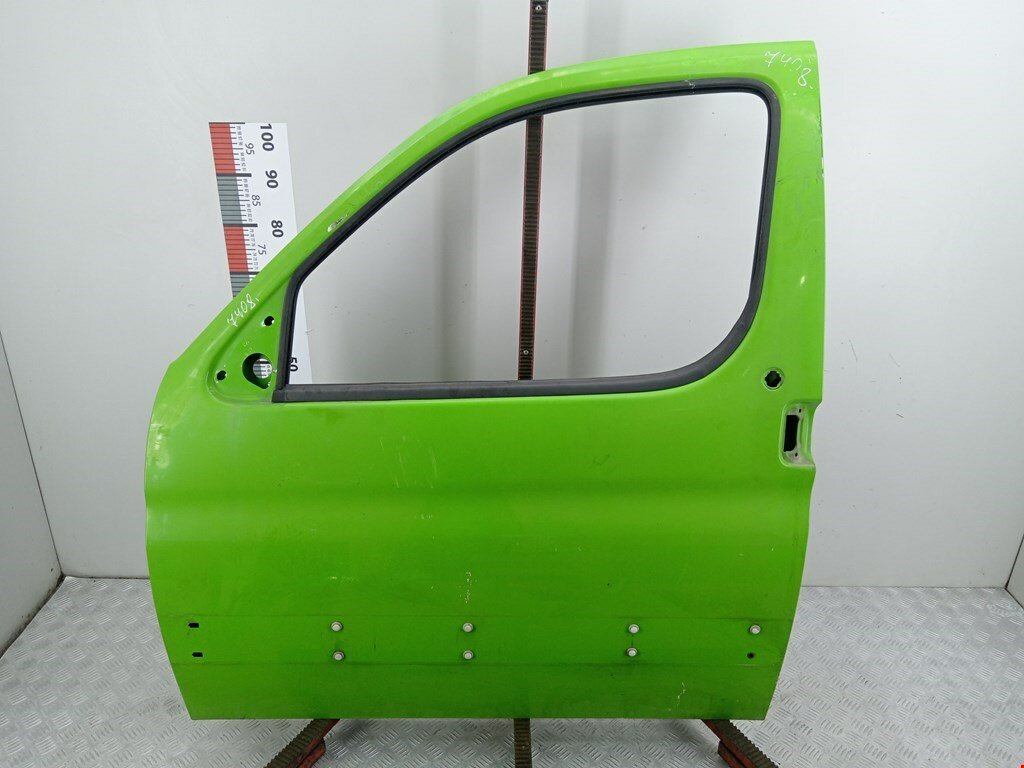 Дверь передняя левая Peugeot Partner 1 9002T9 арт. 2086866
