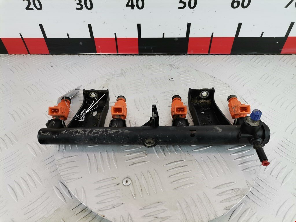 Форсунка бензиновая электрическая Peugeot 307 1984E9 арт. 1484648