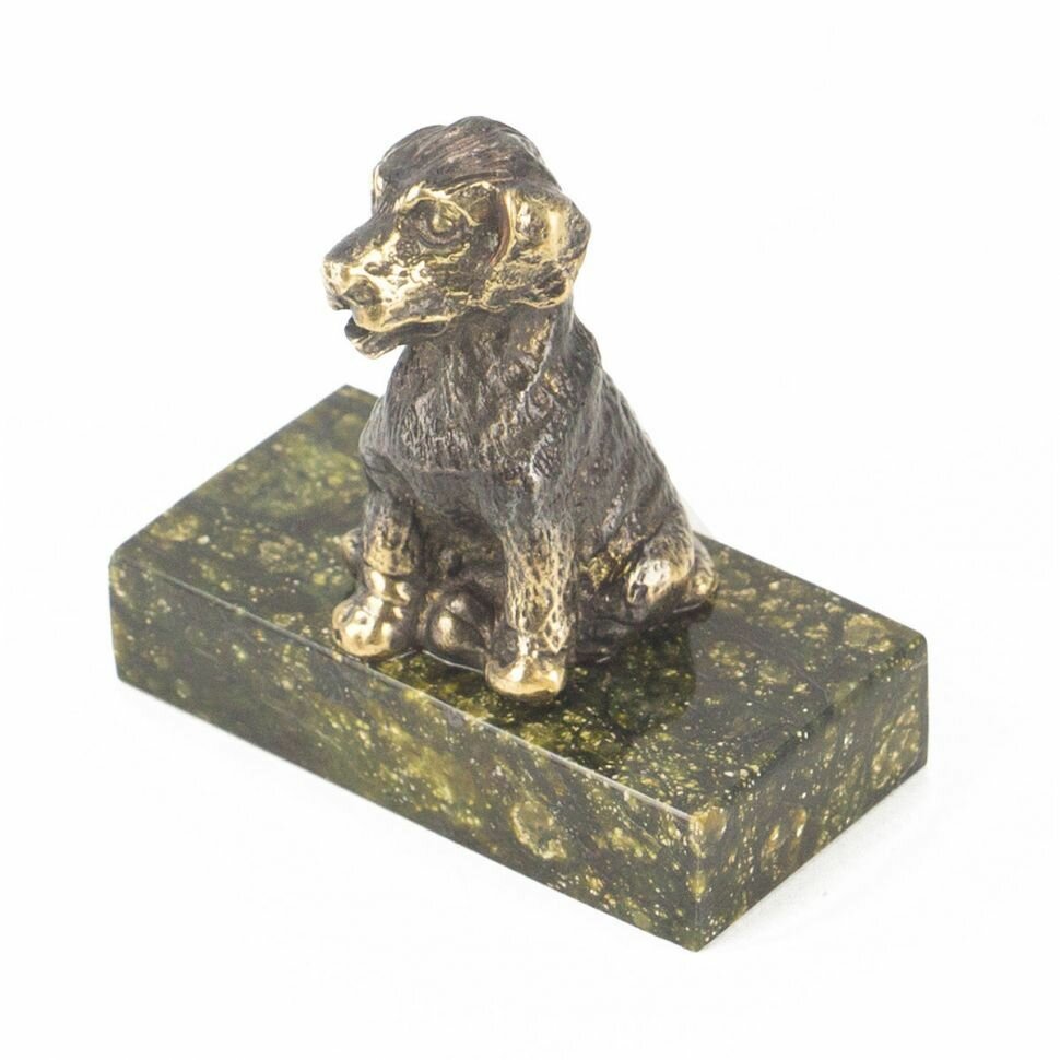 Статуэтка из бронзы и змеевика Собачка