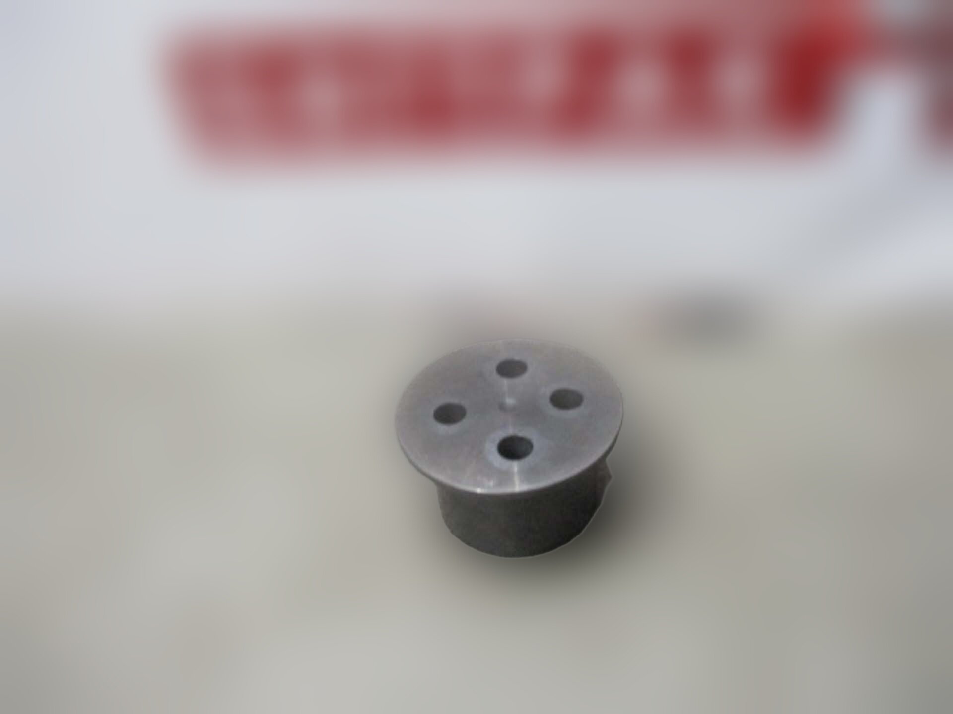 Ось промежуточной шестерни ГРМ двигателя D2066 MAN TGA, TGS, TGX