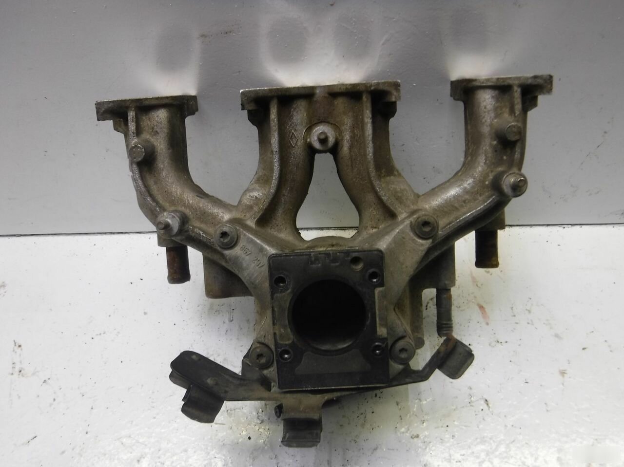 Коллектор впускной Renault Laguna II (2001—2005)