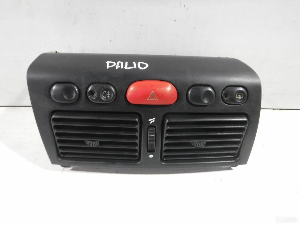 Дефлектор воздушный центральный FIAT Palio I (1996—2001) 716677614