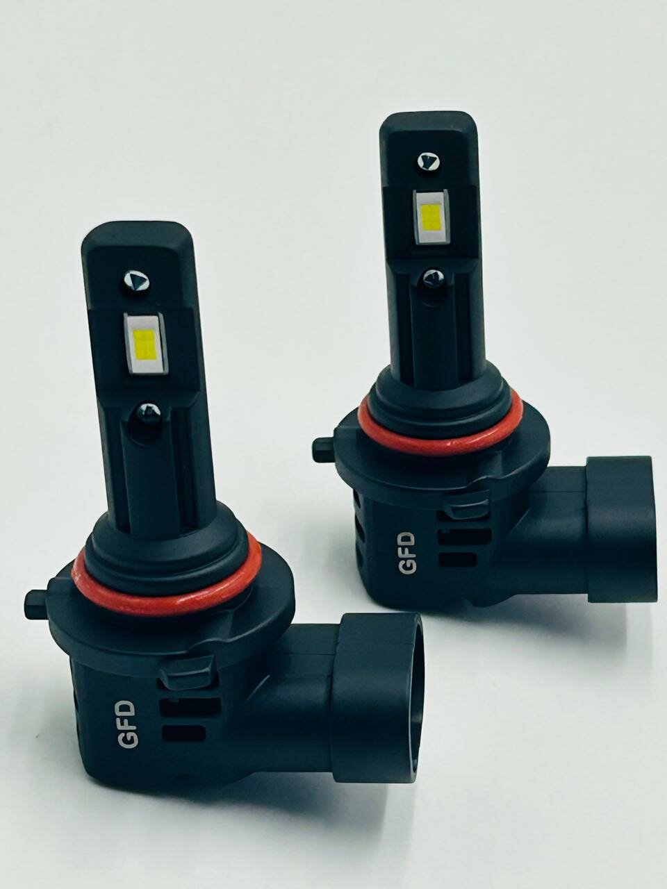 Светодиодная лампа G21 HB4 9006 LED 12-24V