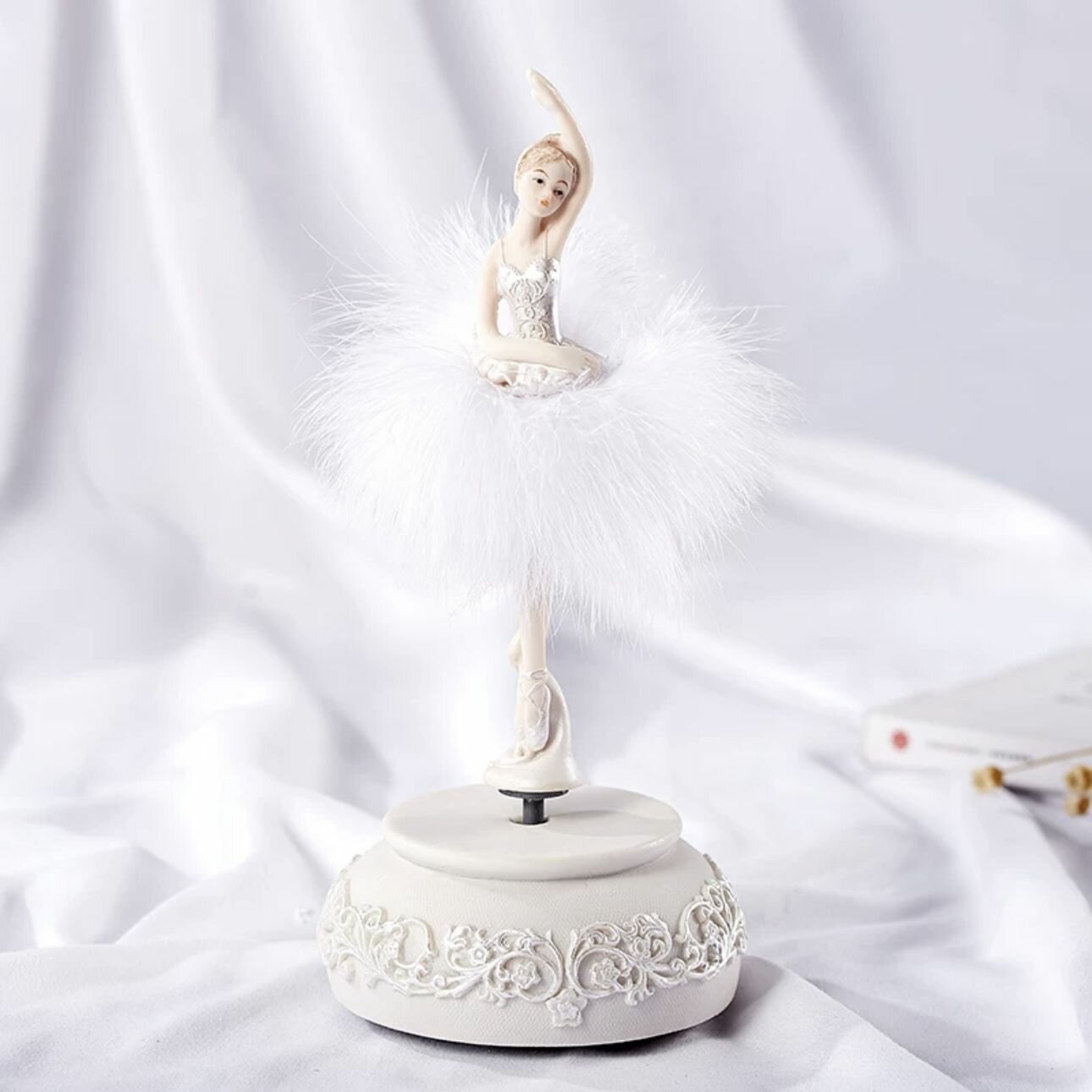 Музыкальная шкатулка с Балериной, белое