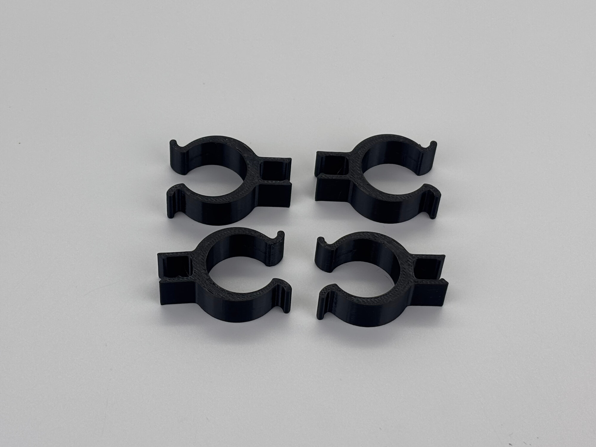 Кабельный зажим Gardena PowerMax Li-18/32 (для фиксации и крепления провода)