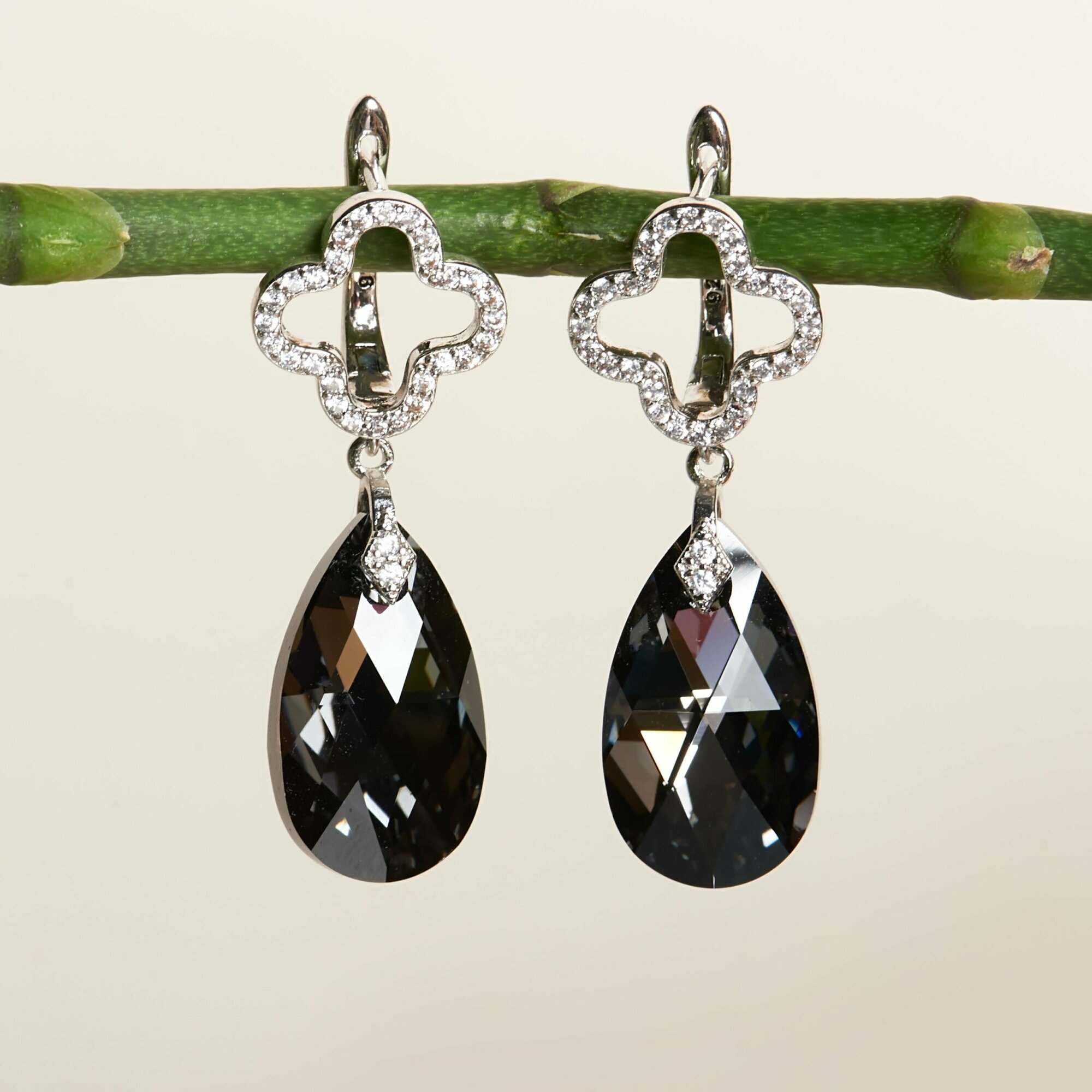 Серьги, стекло, кристалл, кристаллы Swarovski