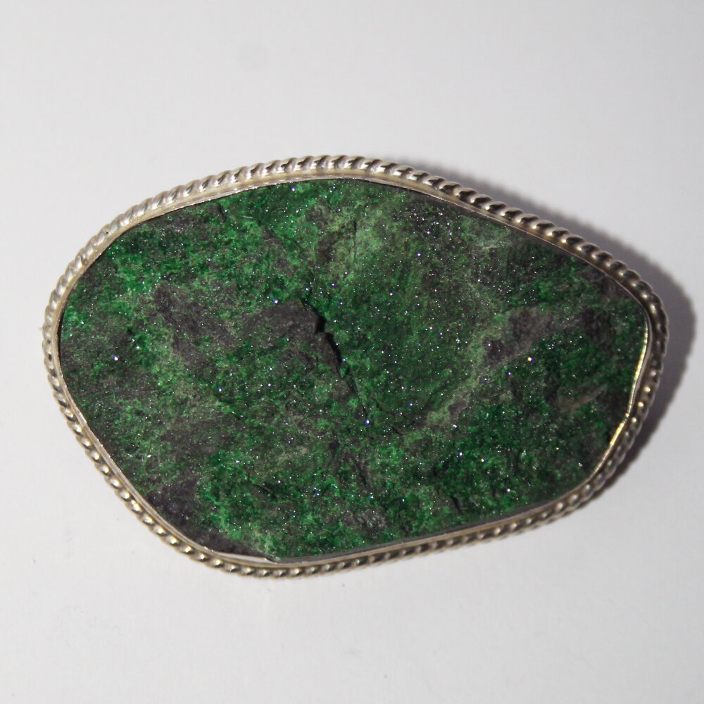 Брошь, гранат