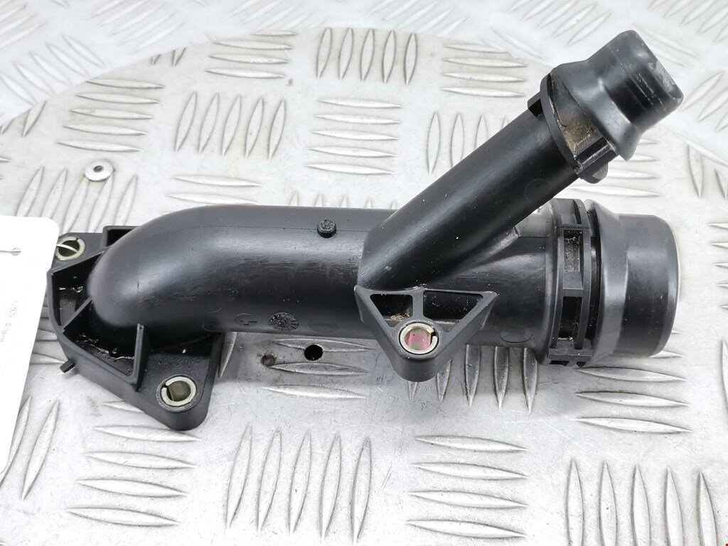 Фланец (штуцер системы охлаждения тройник) BMW 3-Series (E46) 11537560130 арт. 1841127