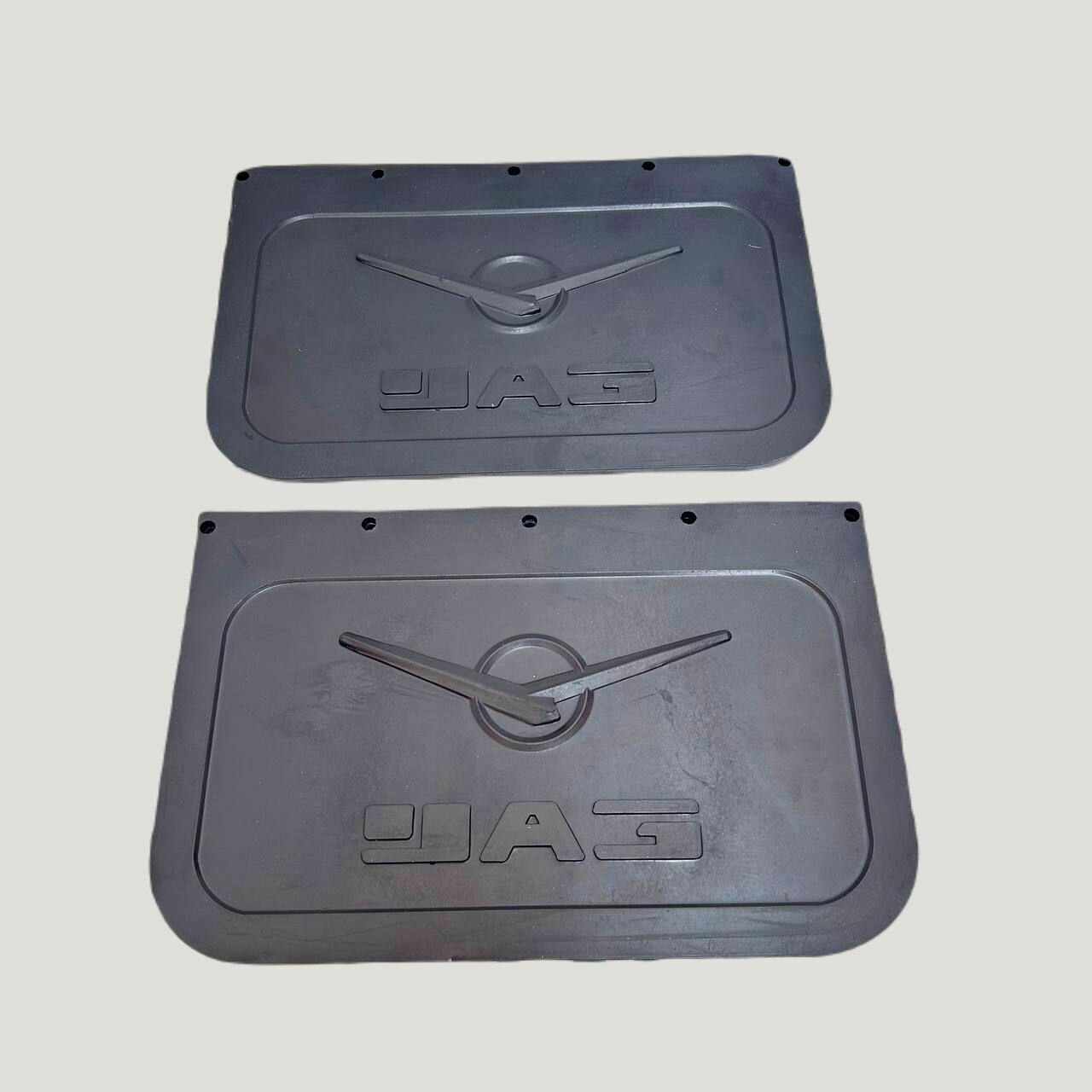 Брызговики передние для УАЗ 452 Буханка, 3303, 469, 3151*, Хантер (левый/правый) УАЗ оригинал