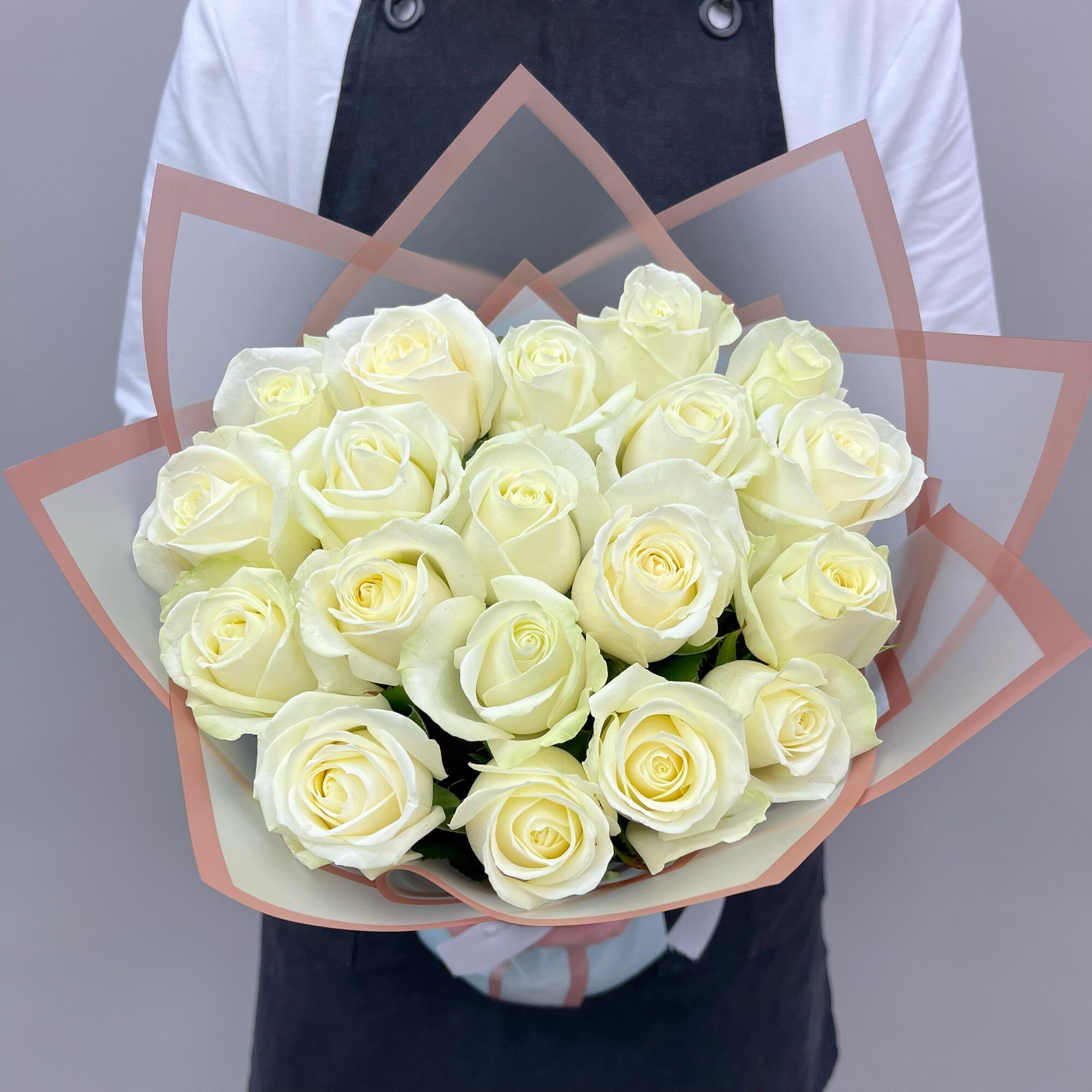 Букет белых роз 19шт от Flowerstorg N1003