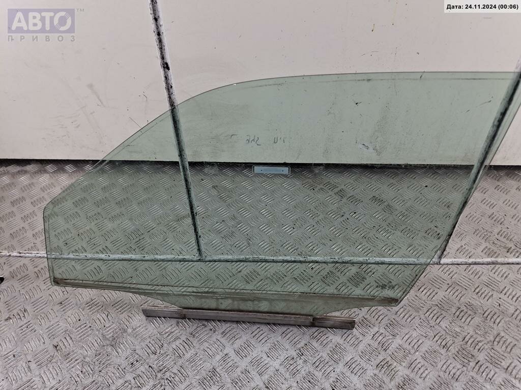 Стекло двери передней левой Mercedes C-Class W202 (1993-2000)