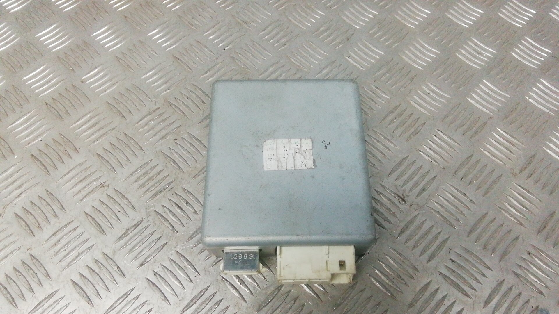 Блок управления TOYOTA AURIS E150