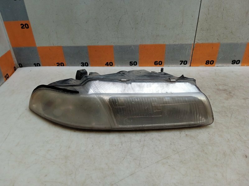 Б/У мутная Фара правая Chrysler Stratus 1999 1, MB 359973 CHRYSLER арт. 4805440AA