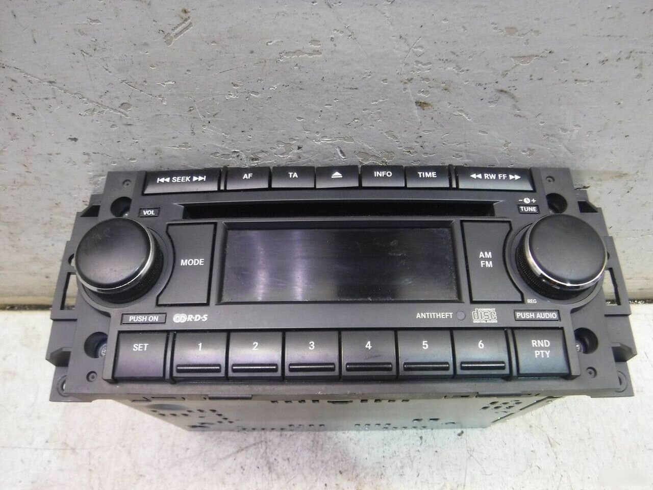 Магнитола Dodge Caliber I (2006—2009)