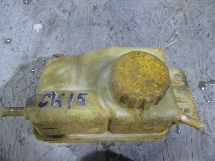 Бачок расширительный Шевроле 96536545 96817343 Авео Т200 Седан, Хэтчбек испачканы