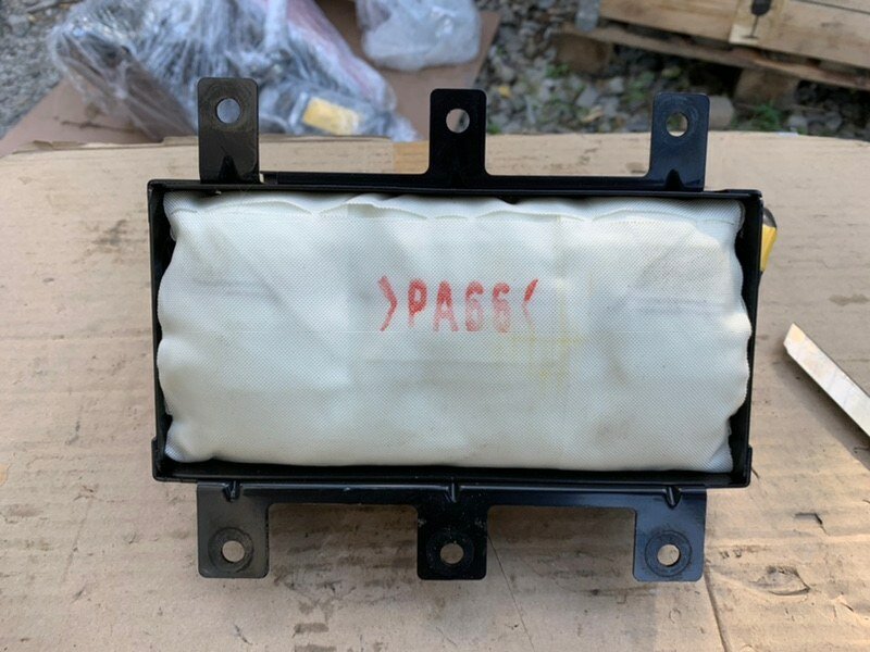 Подушка безопасности пассажира Hyundai i30 хетчбэк 845302L900