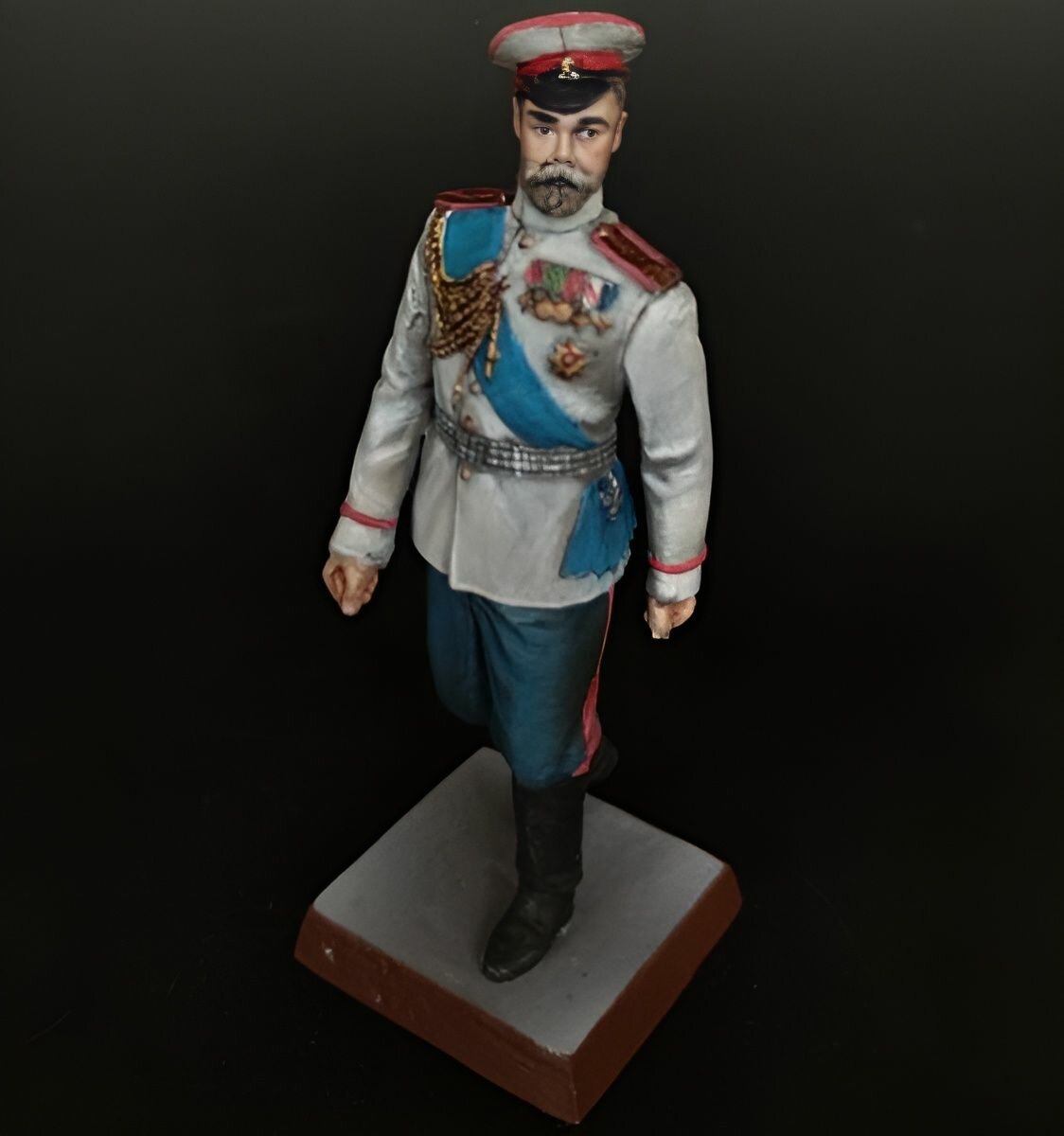 Коллекционная фигурка “Император Николай II” — оловянный солдатик, 6,6 см, ручная роспись, авторская миниатюра
