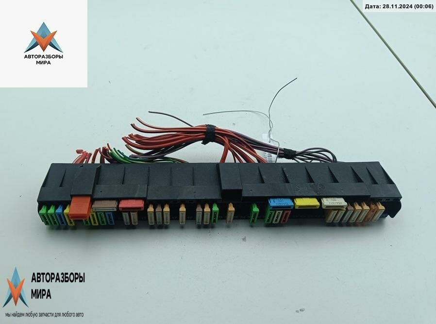 Блок предохранителей BMW 5 E39 1998 8366570