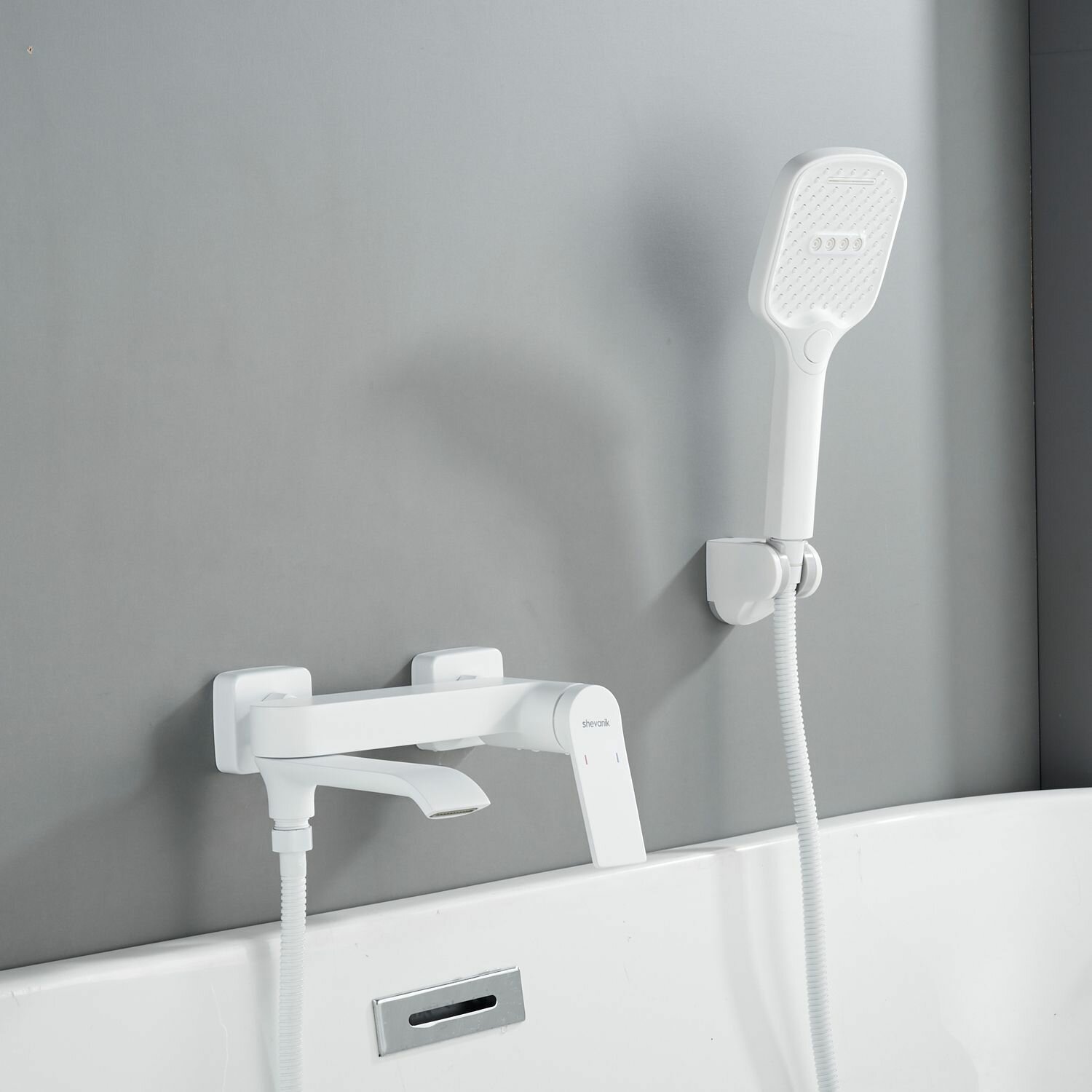 Смеситель для ванны Shevanik S4JL10EY2CAS, белый