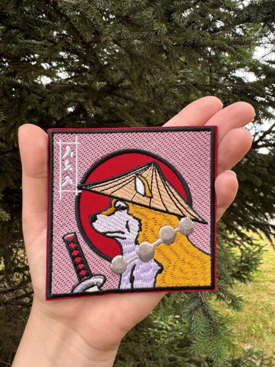 Шеврон (нашивка) Собака самурай Акита", 9 х 9 см, на липучке