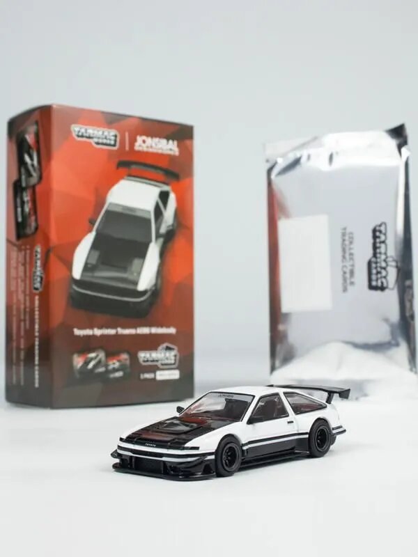 Машинка Tarmac Works TW 1/64 Toyota Sprinter Trueno AE86 Widebody by Jon Sibal white/black Die-cast Alloy Car Model Collection Display Gift