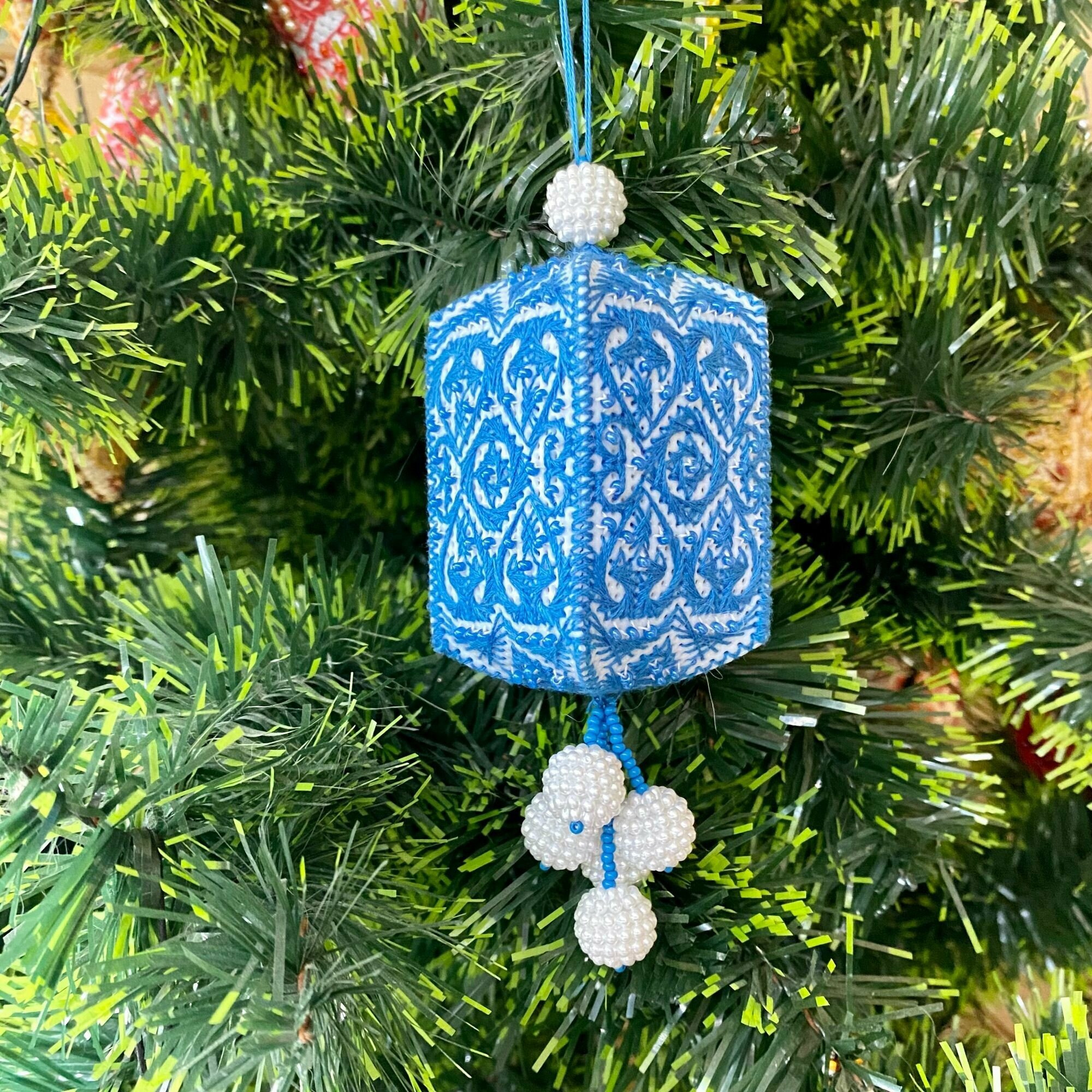 Набор для вышивания шовчиками "Ниточка - рисует по канве". Фонарик серия "Цвета радуги" ДК080323-7