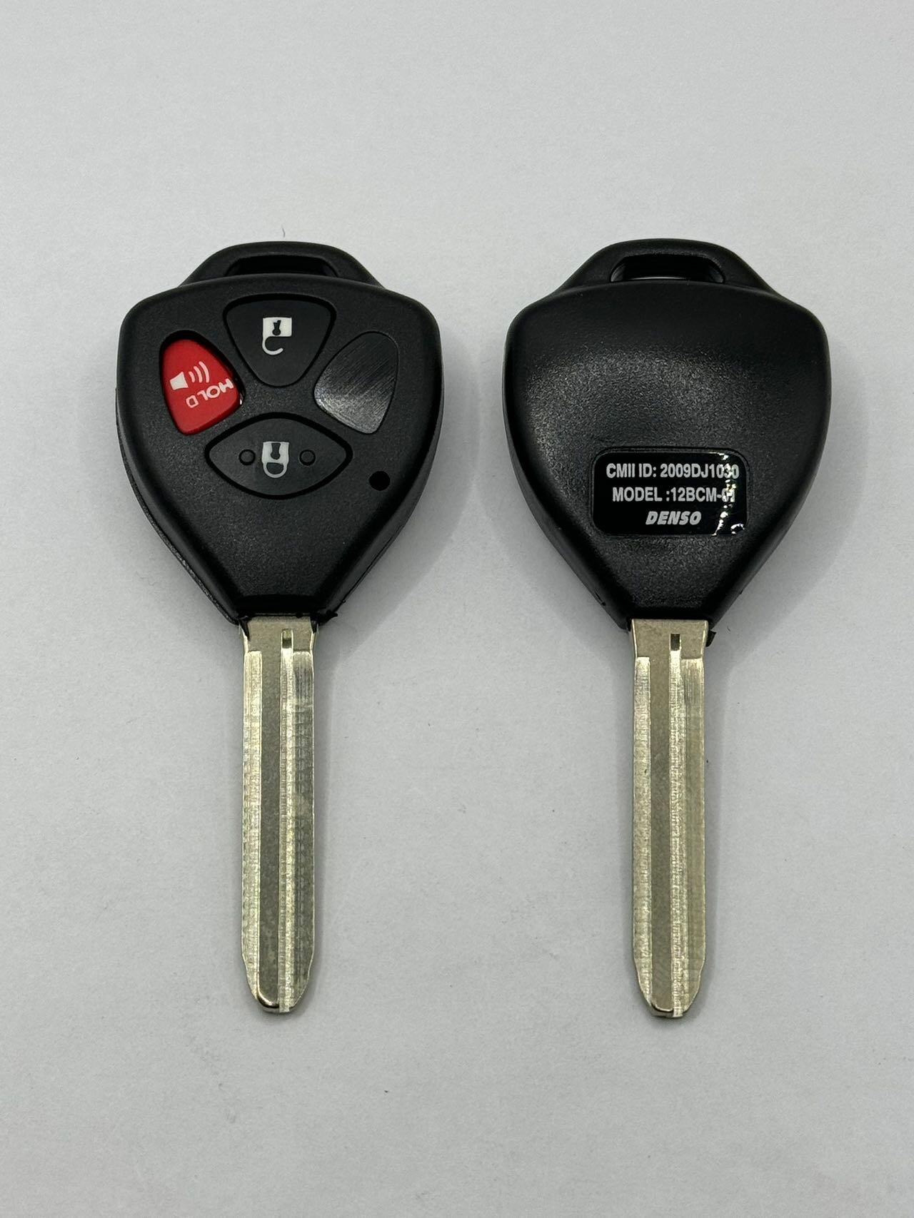 Корпус ключа Toyota TOYO-15P 2+1кн(с красн. кн.). с лого без электроники,