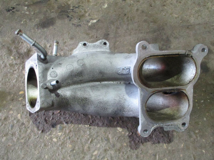 Коллектор вПускной Ниссан Мурано Z50 140108J105 Верхняя часть VQ35DE 3,5л с 04 по 08г