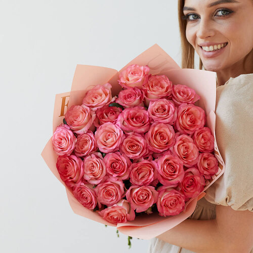 Букет Venus in Fleurs, розы, 29 штук, на стеблях, высота 60 см