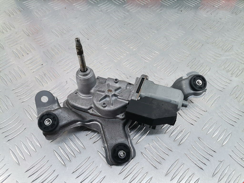 Моторчик стеклоочистителя задний Toyota Avensis 3 (T270) 8513005060 арт. 1744068