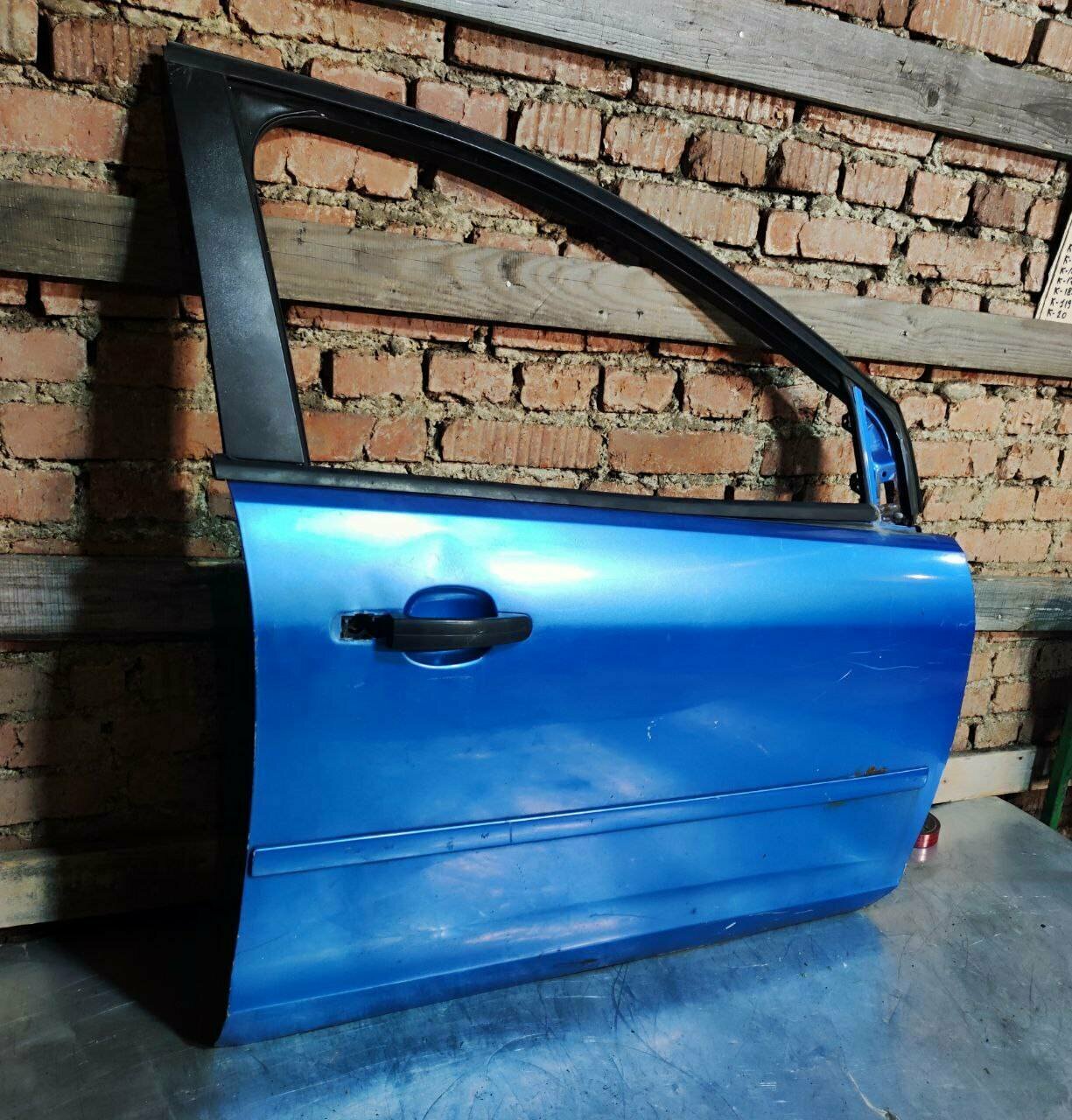 Дверь передняя правая Ford Focus 2 2005