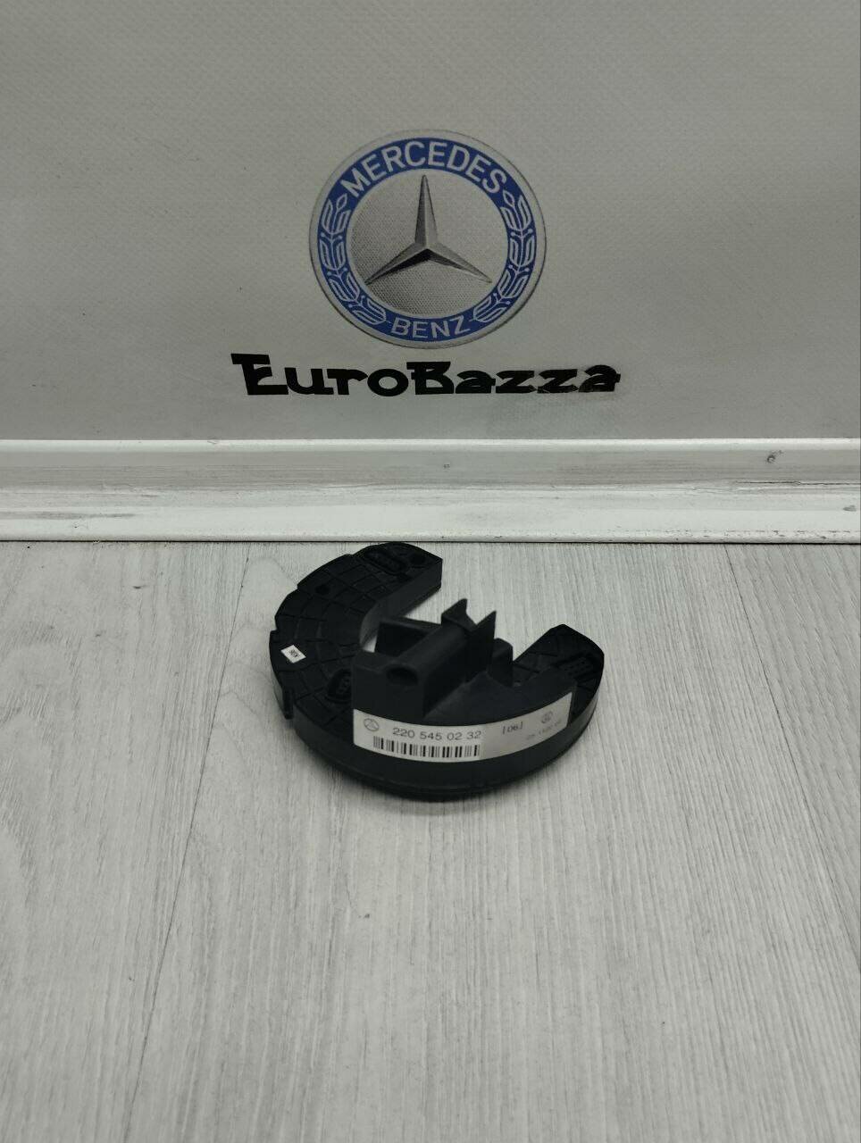 Датчик угла поворота руля Mercedes W220 A2205450232