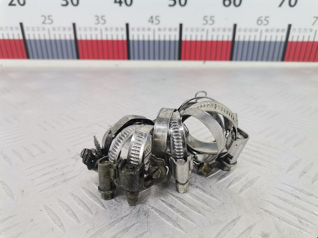 Хомут металлический Volkswagen Golf 5 11617798304 арт. 1654381