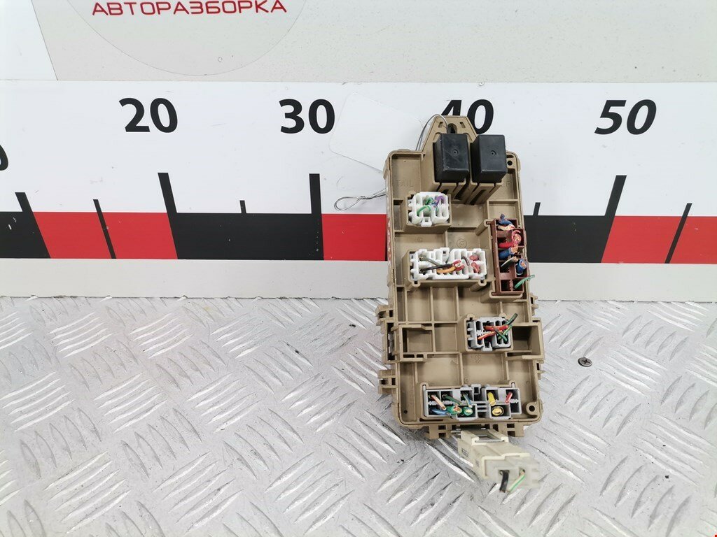 Блок предохранителей Subaru Forester 2 (SG) 82201SA001 арт. 362948