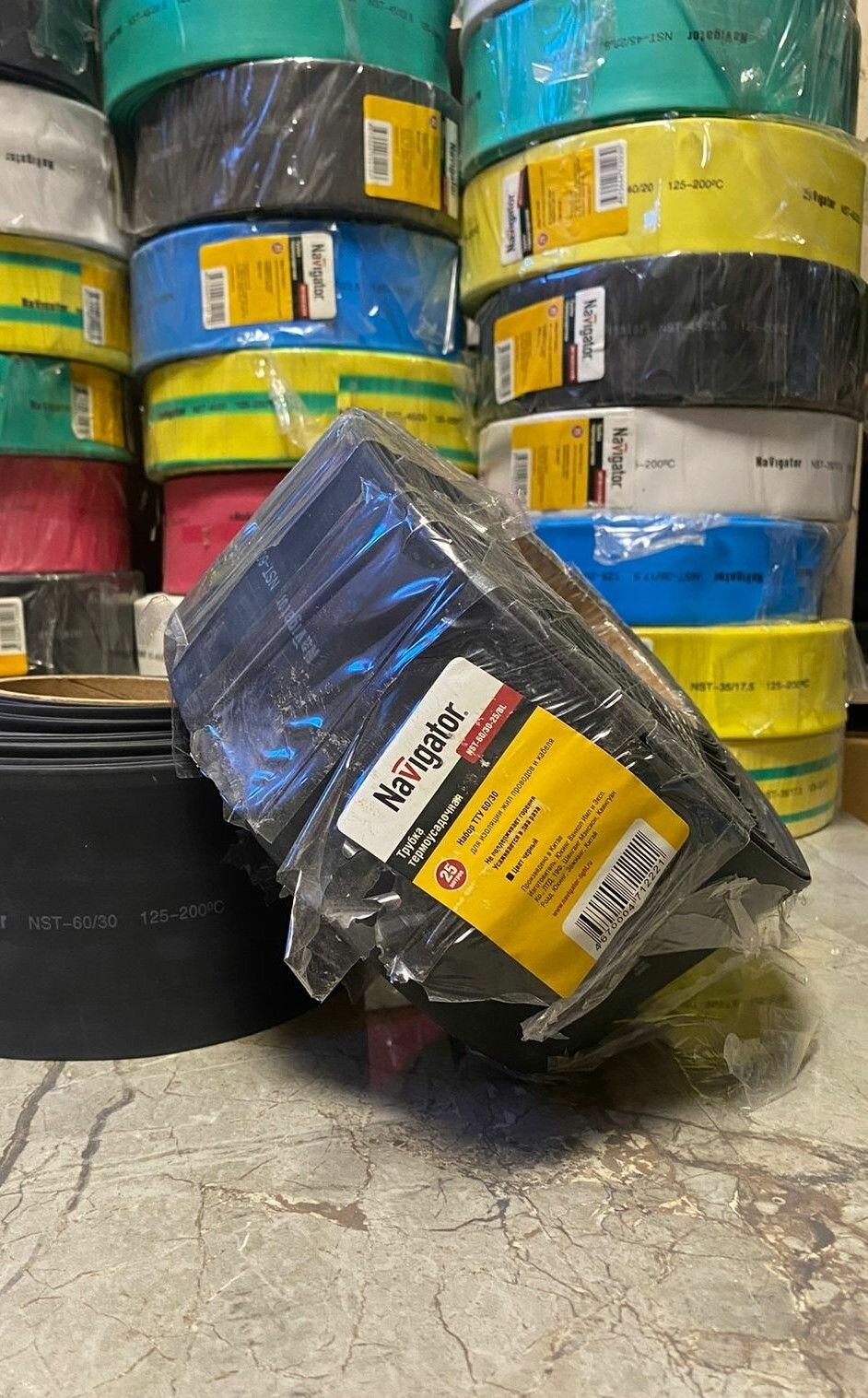 Трубка термоусаживаемая 60/30мм Чёрный 25M