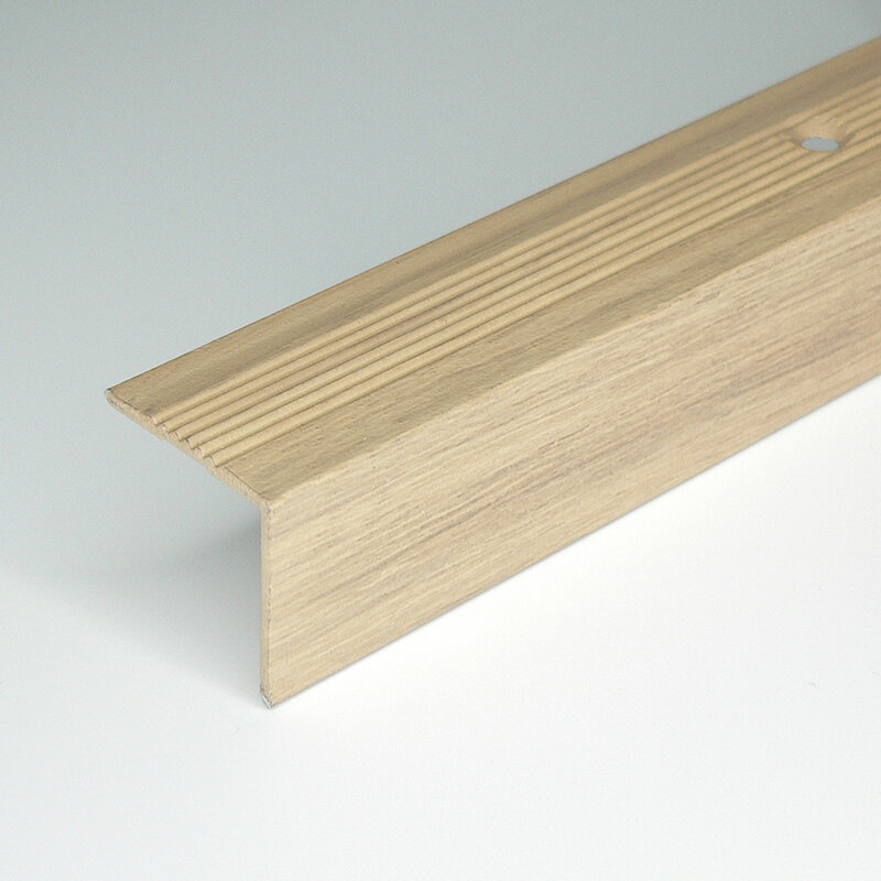 Порожек для напольных покрытий 25x25 мм, длина 0,9 м, уголок алюминиевый Русский профиль, накладки на ступени, дуб эдельвейс