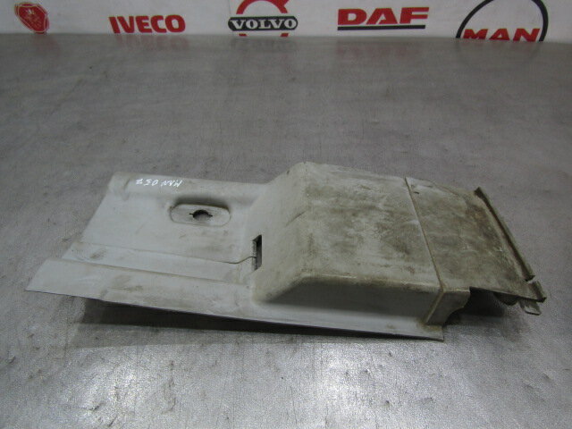 Накладка под ремень справа MAN TGS, TGA, TGM, TGL