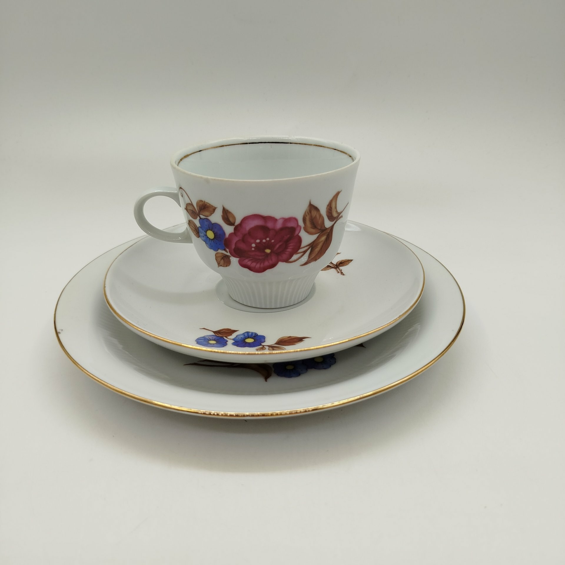 Чайная тройка с цветочным декором, фарфор, деколь, золочение, Colditz (Кольдиц), ГДР