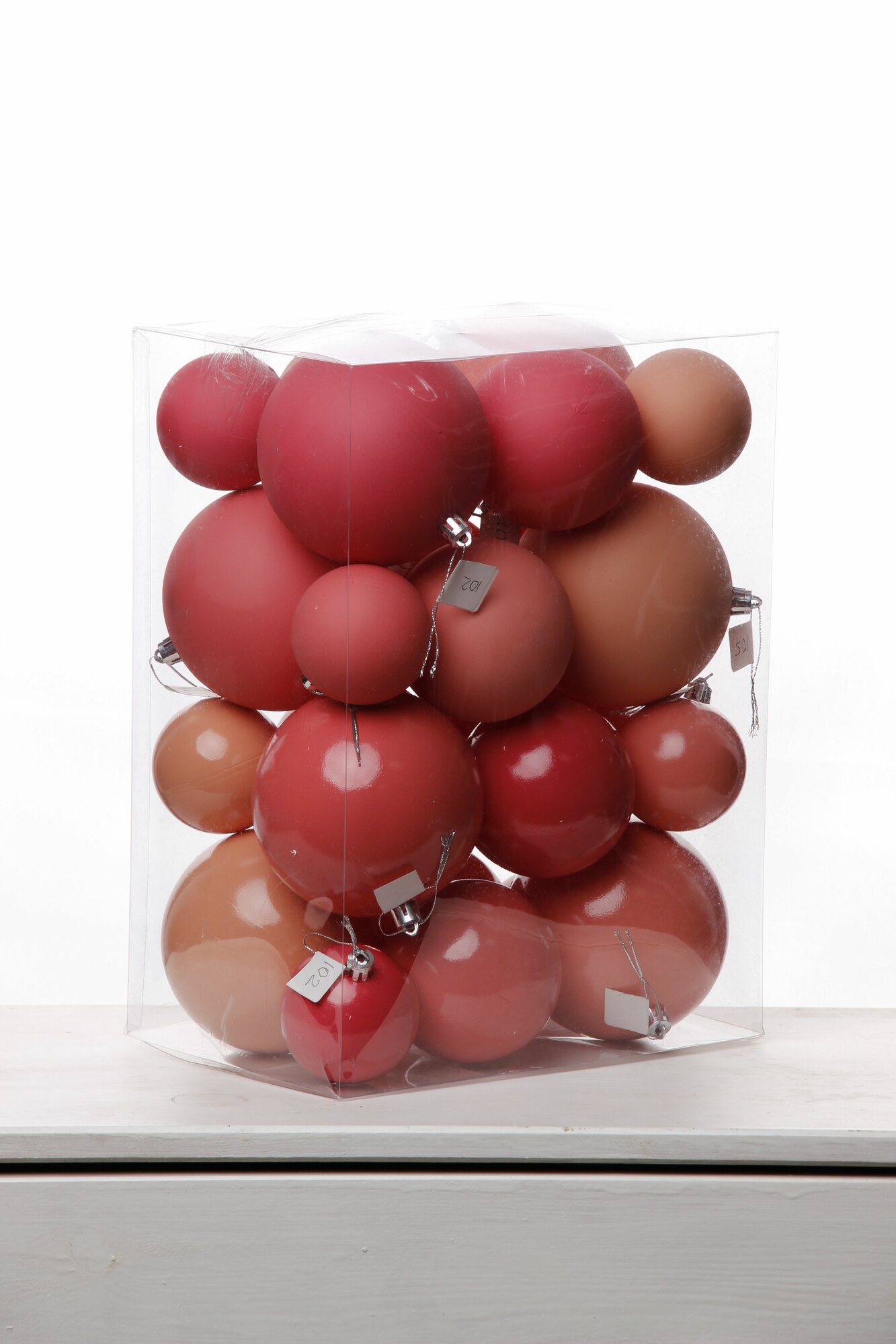 Шар на елку 6,8,10см, набор шаров 24шт, новогодние, красный/бежевый, Crystal Trees