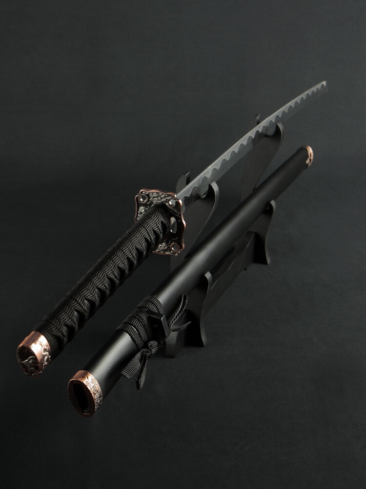 Меч самурайский катана с черными ножнами и декоративной медной цубой