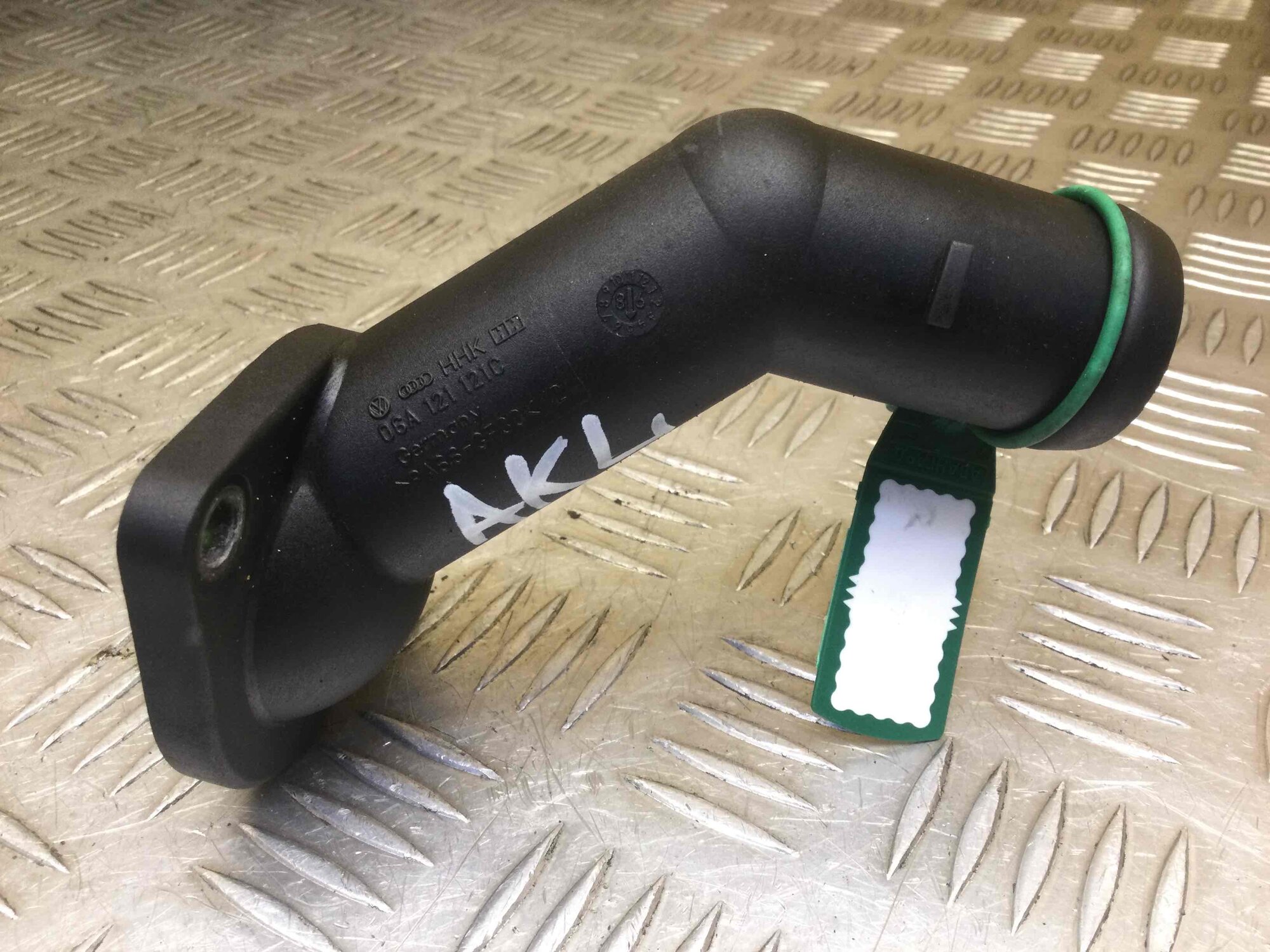 Б/У Корпус термостата Volkswagen Golf 4 поколение (1997-2004) 1999 г.