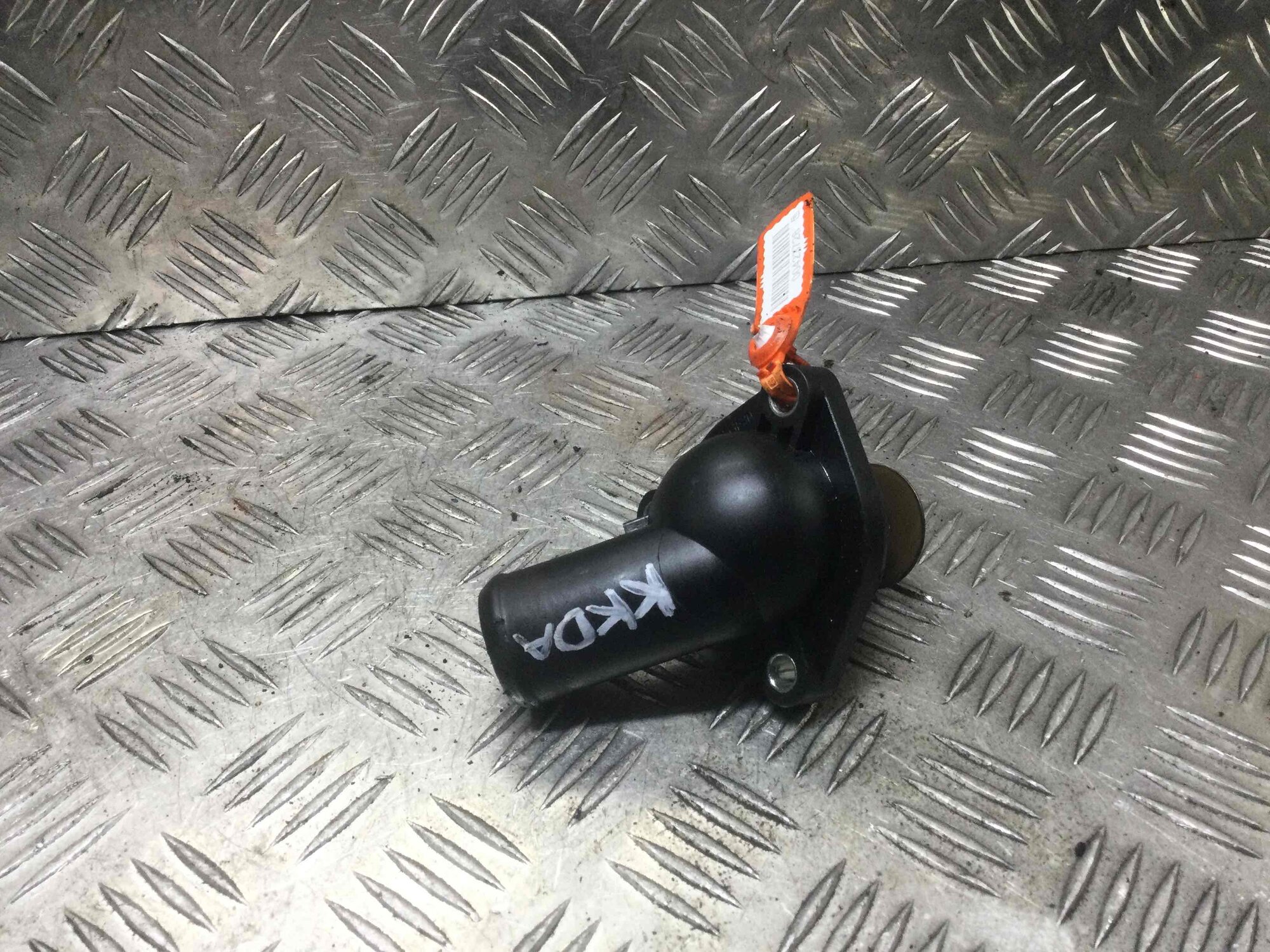 Б/У Корпус термостата Ford Focus 2 поколение (2005-2008) 2005 г.