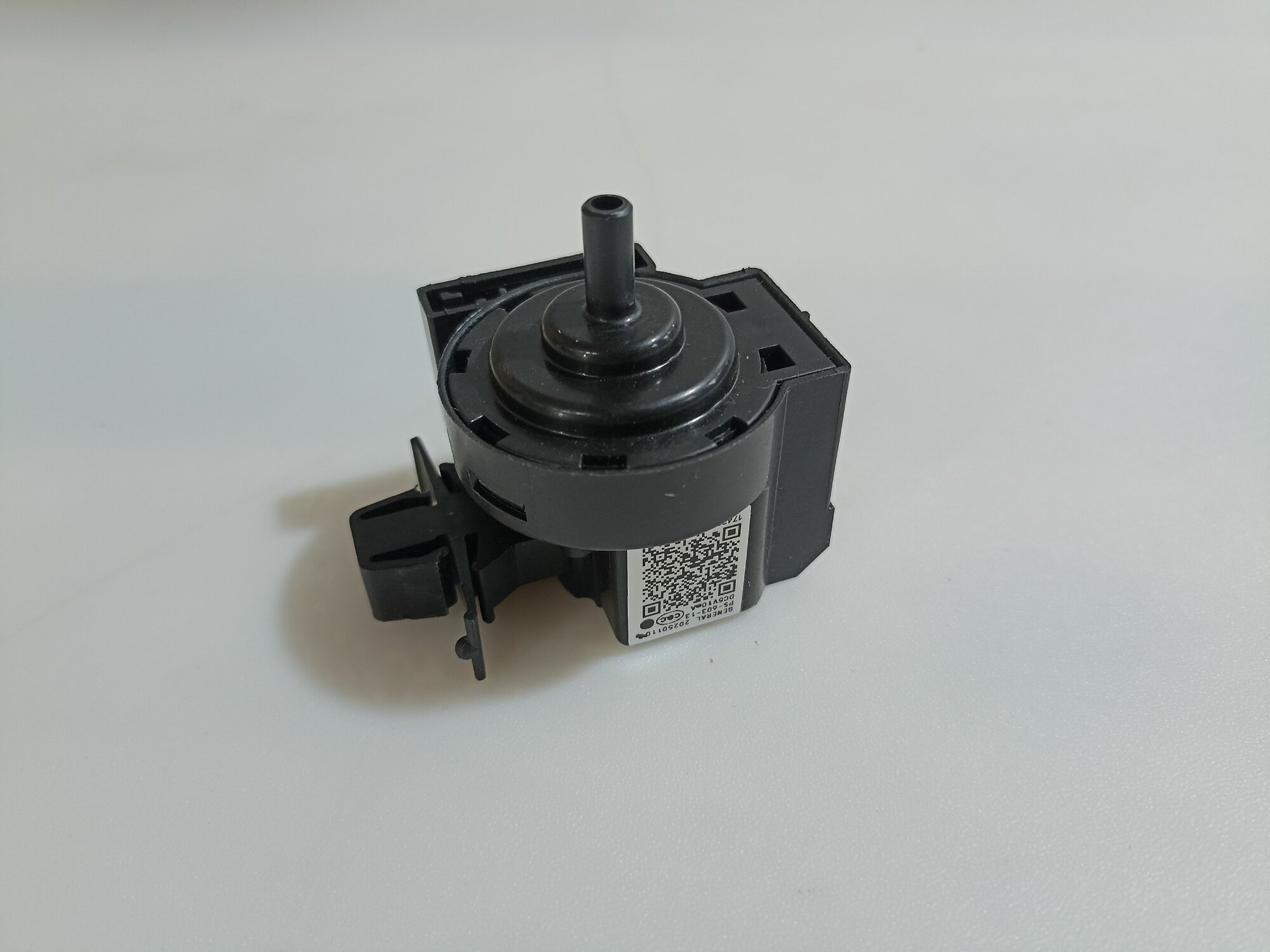 Датчик уровня воды, для СМА Tuvio WFS64HW1