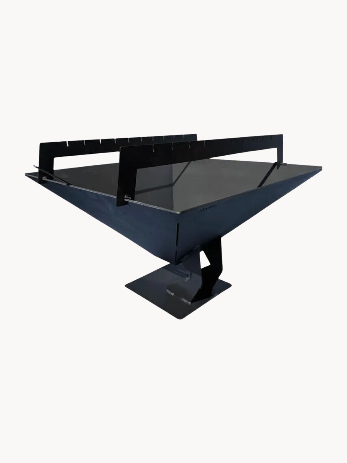 Костровая чаша 60 см, очаг с зольником для дома и дачи, металл 3 мм, держатели для мангала