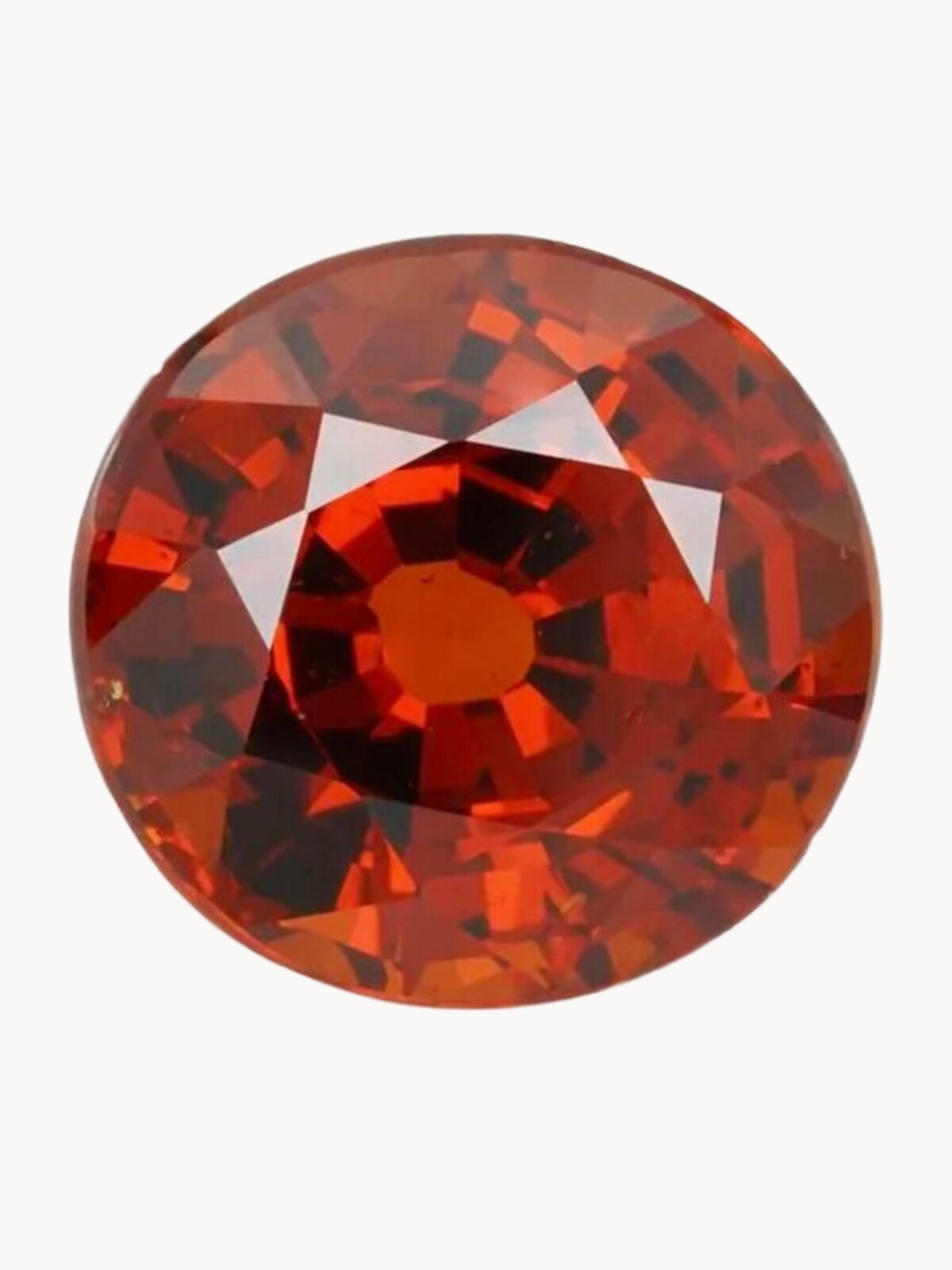 Природный Гранат-Спессартин, "Овал", вес 4.10 ct, размеры 9,30х8,81х5,84 мм