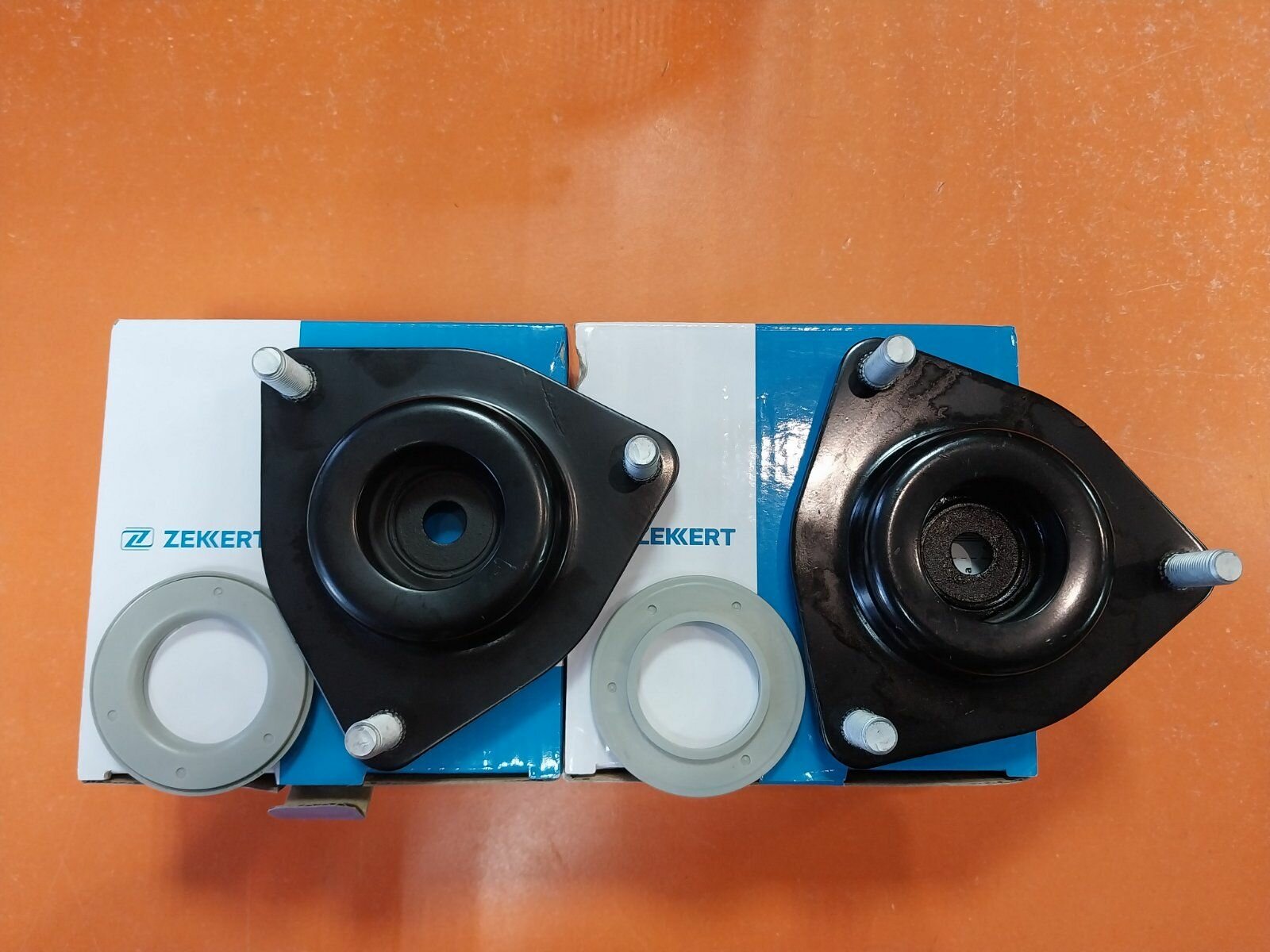 Опоры переднего амортизатора с оригинальными подшипниками Митсубиси Лансер 10 MITSUBISHI LANCER X Германия